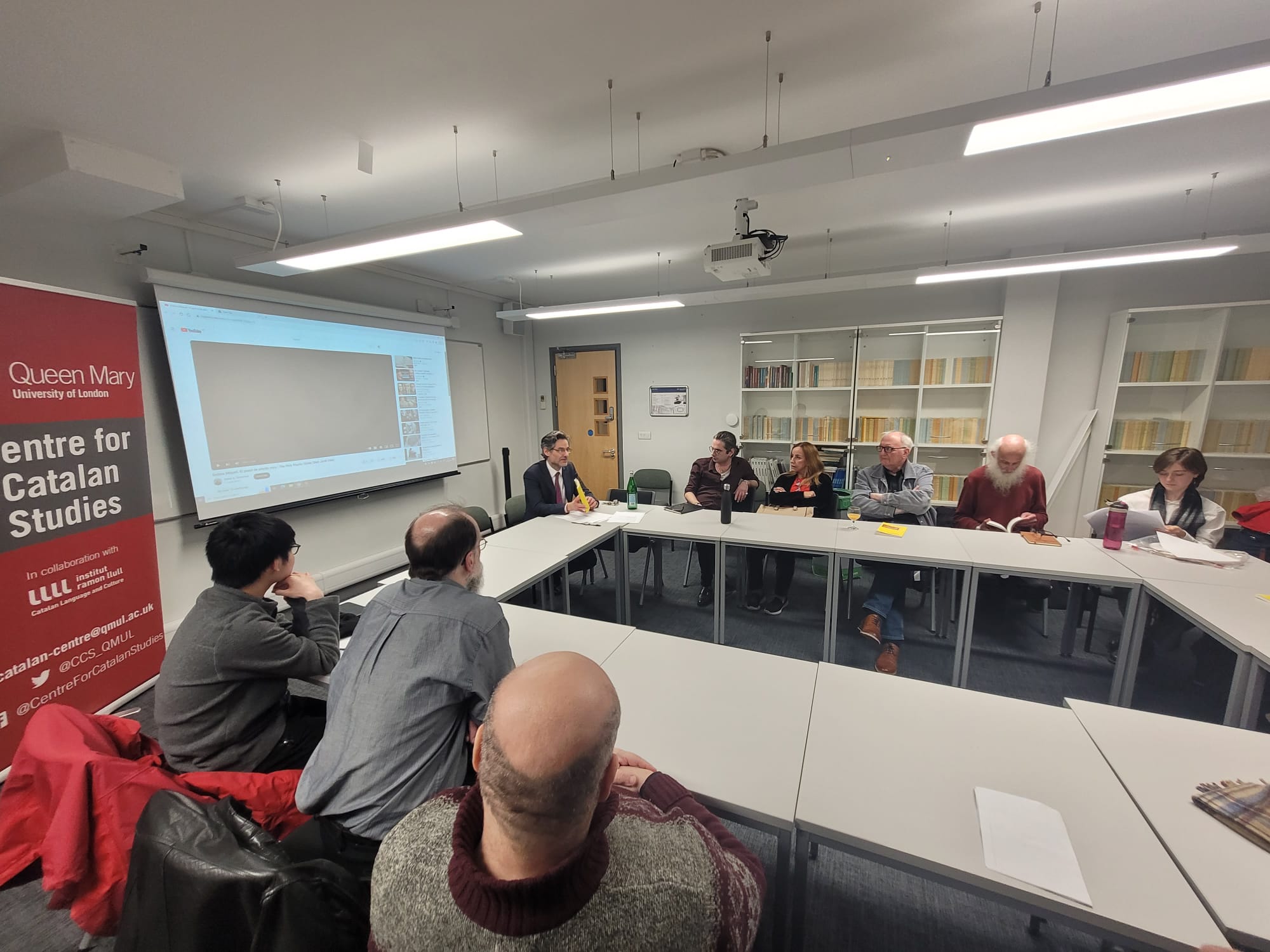 ‘El guant de plàstic rosa’ by Dolors Miquel launched at QMUL – CENTRE ...