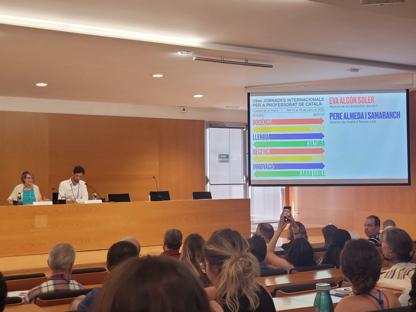 The CCS at the 39th International Conference for Catalan Teachers ...